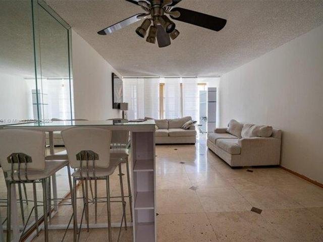 1 bedroom, Hallandale Beach FL 33009 96607440