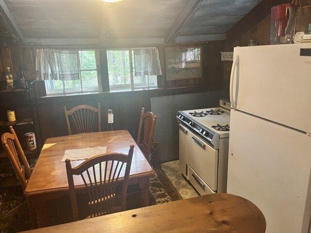 1 bedroom, Hamilton MA 01982 LS101629375