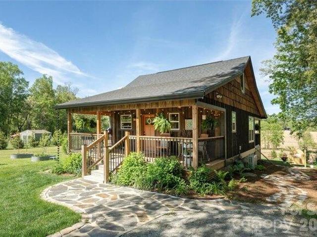 1 bedroom, Hendersonville NC 28792 104899355