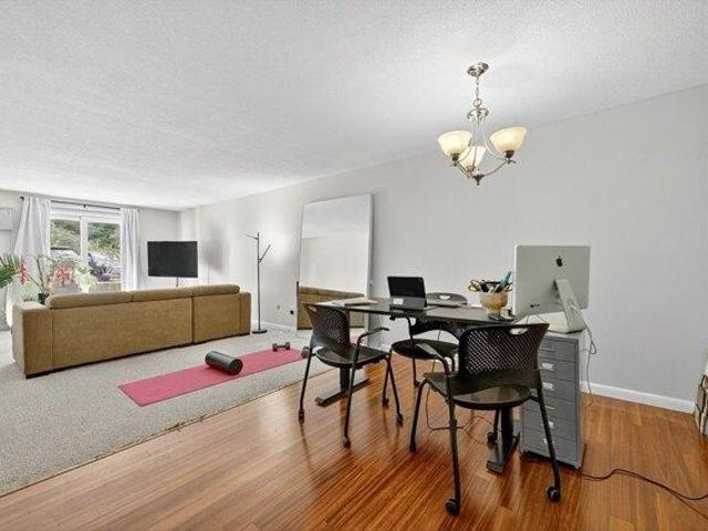 1 bedroom, Hudson MA 01749 102448141