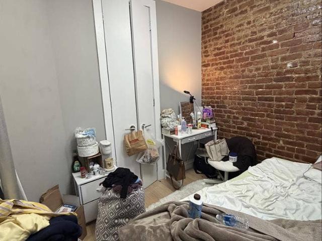 1 Bedroom in 3 Bedroom $1008 month!