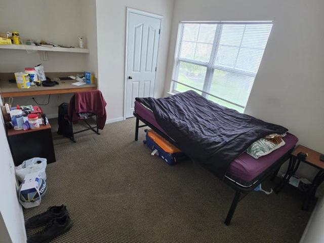 1 Bedroom in a 4 room apartment