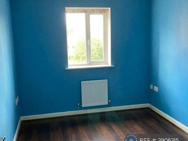1 bedroom in a flat share to rent