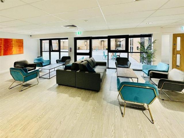 1 bedroom in a flat share to rent