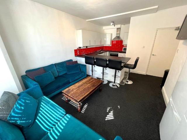 1 bedroom in a flat share to rent