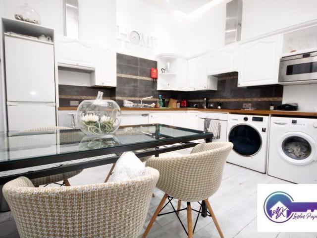 1 bedroom in a flat share to rent