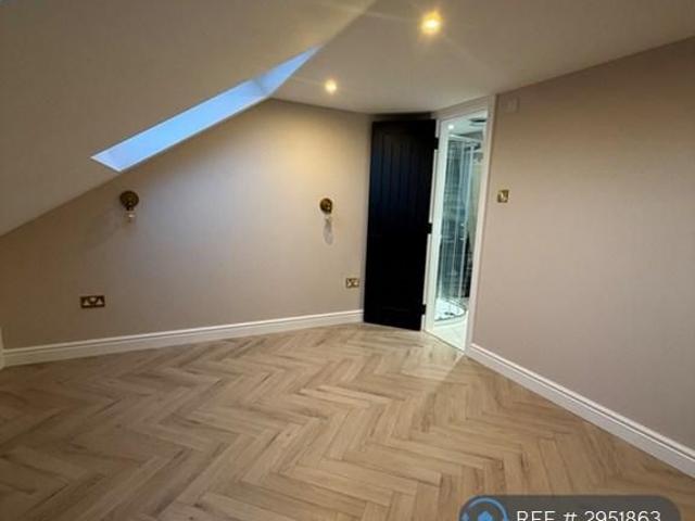 1 bedroom in a flat share to rent
