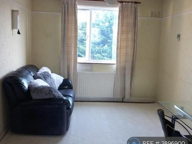 1 bedroom in a flat share to rent