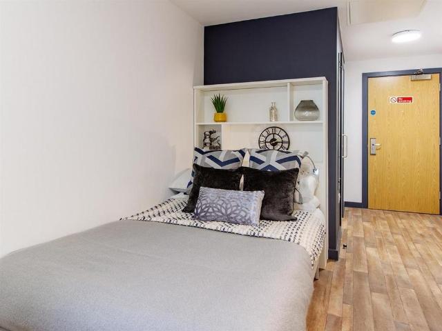 1 bedroom in a flat share to rent