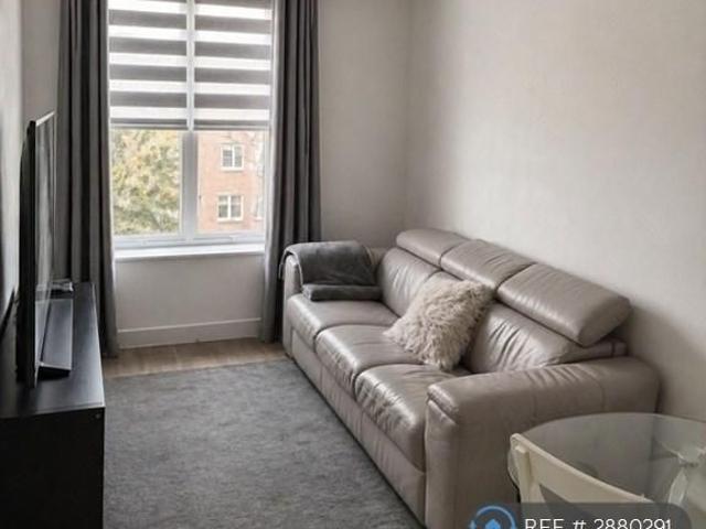 1 bedroom in a flat share to rent