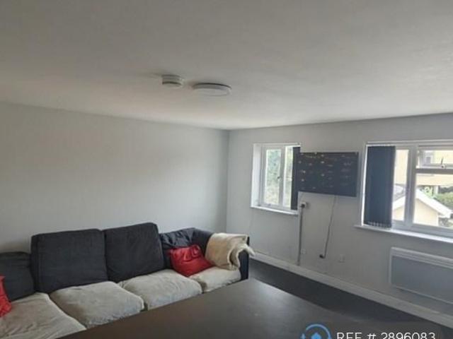 1 bedroom in a flat share to rent
