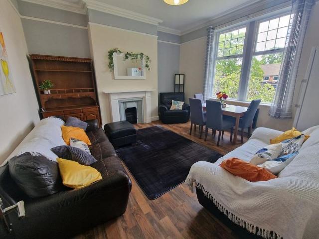 1 bedroom in a flat share to rent