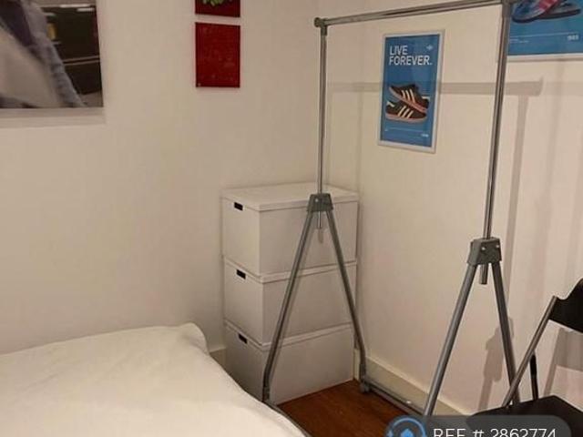 1 bedroom in a flat share to rent