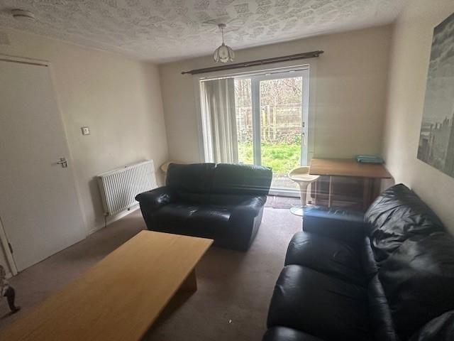 1 bedroom in a flat share to rent