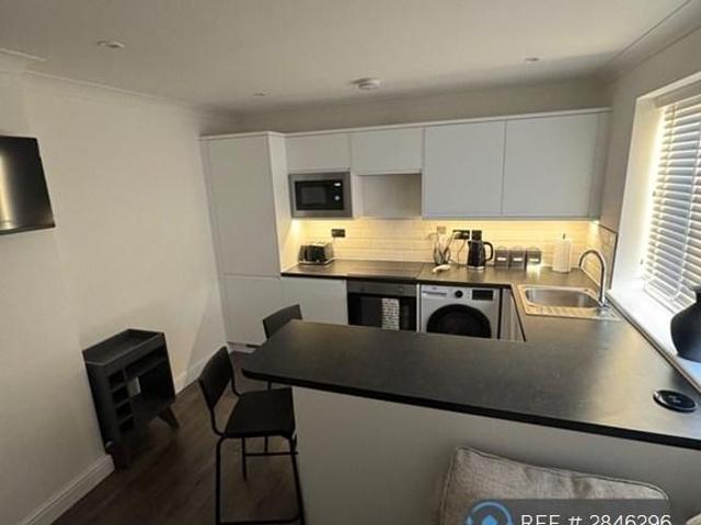 1 bedroom in a flat share to rent
