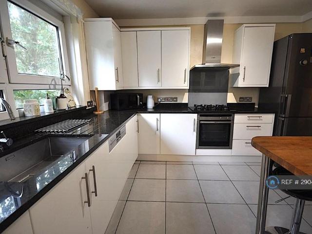 1 bedroom in a flat share to rent