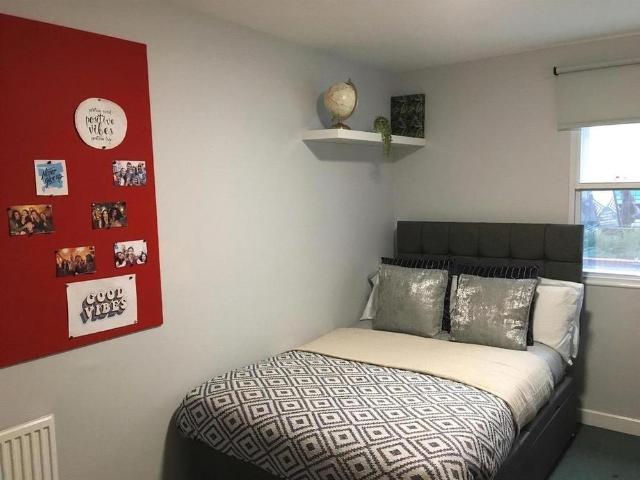 1 bedroom in a flat share to rent