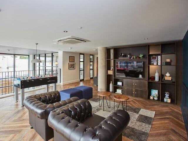1 bedroom in a flat share to rent