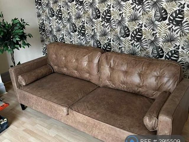 1 bedroom in a flat share to rent