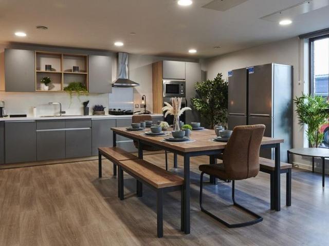 1 bedroom in a flat share to rent