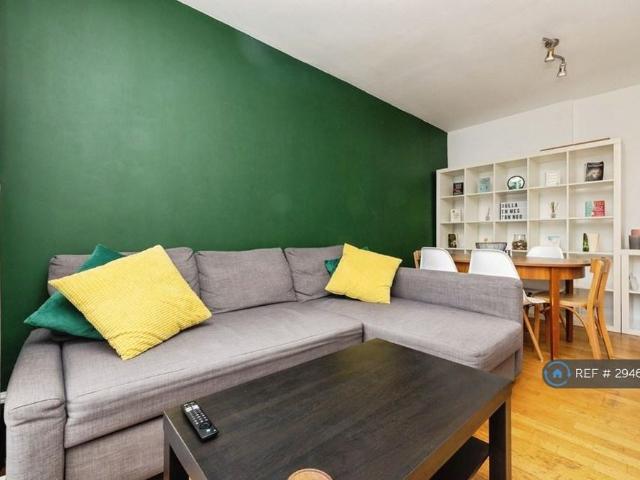 1 bedroom in a flat share to rent