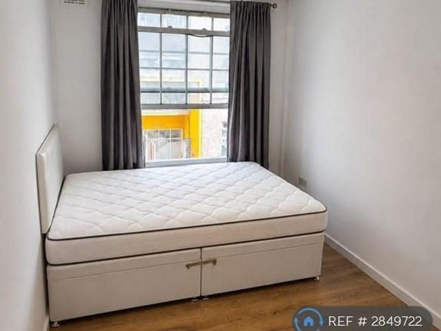 1 bedroom in a flat share to rent