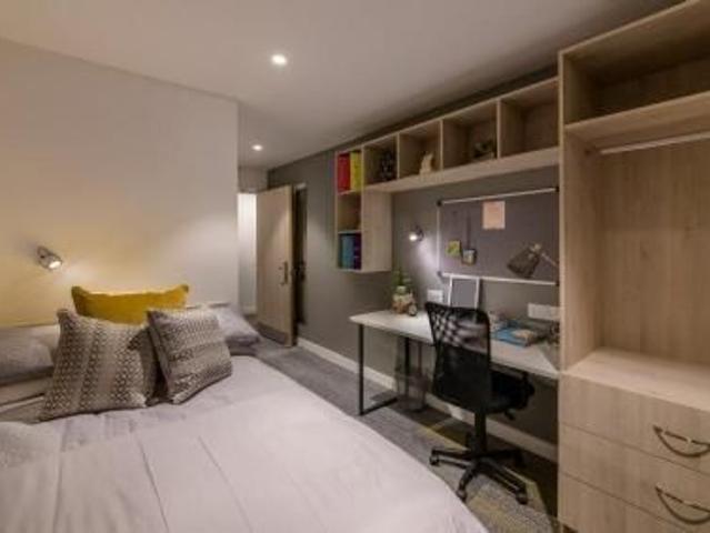 1 bedroom in a flat share to rent