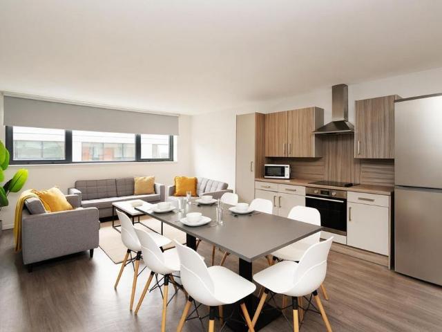 1 bedroom in a flat share to rent