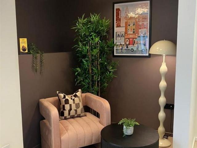 1 bedroom in a flat share to rent