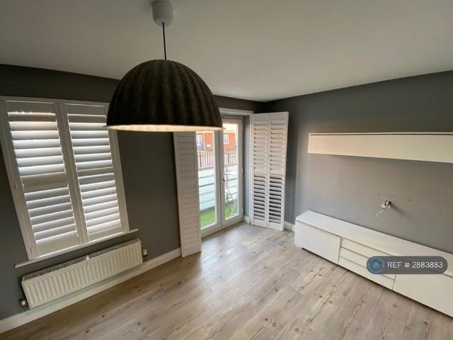 1 bedroom in a flat share to rent