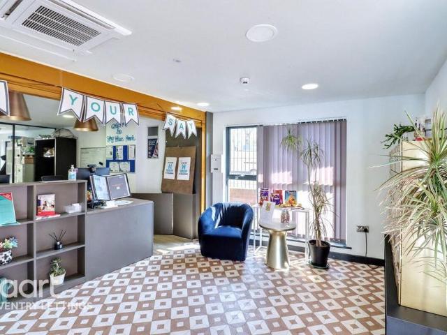 1 bedroom in a flat share to rent