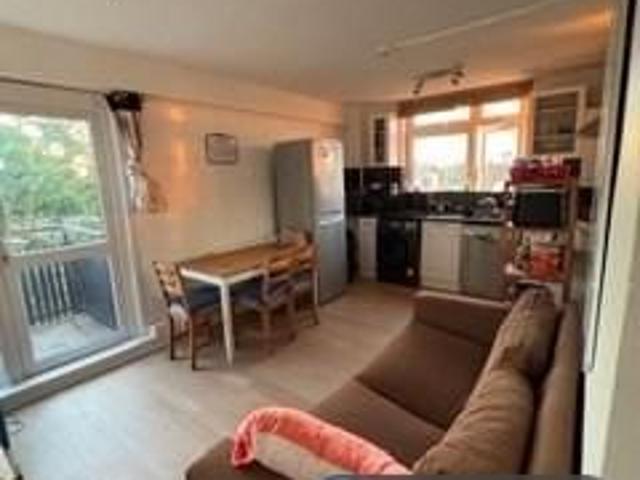 1 bedroom in a flat share to rent