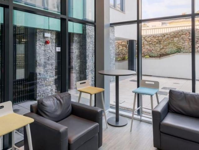 1 bedroom in a flat share to rent