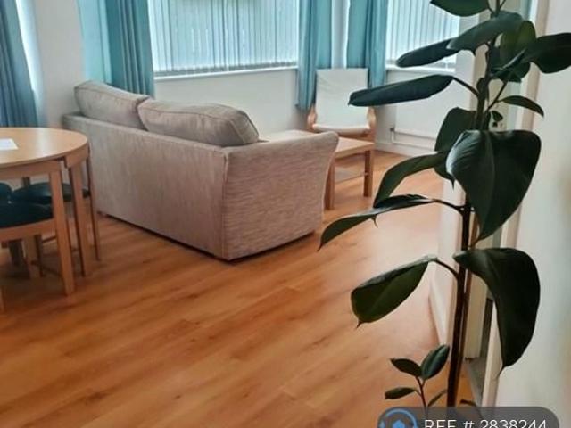 1 bedroom in a flat share to rent