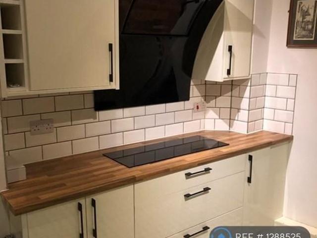 1 bedroom in a flat share to rent