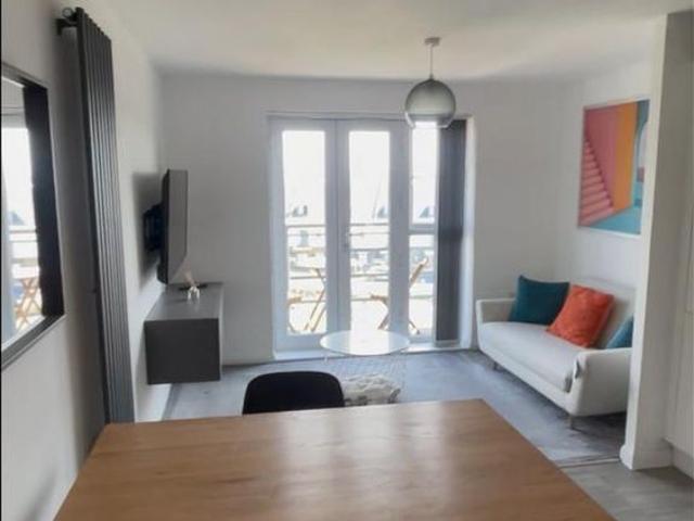 1 bedroom in a flat share to rent