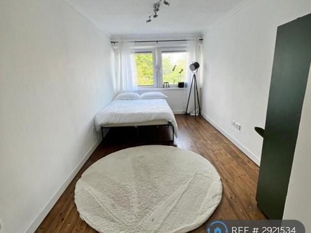 1 bedroom in a flat share to rent