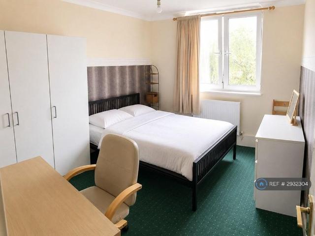 1 bedroom in a flat share to rent