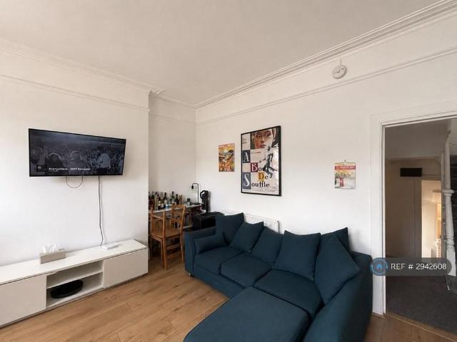1 bedroom in a flat share to rent