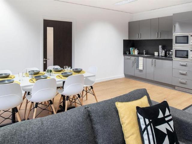 1 bedroom in a flat share to rent