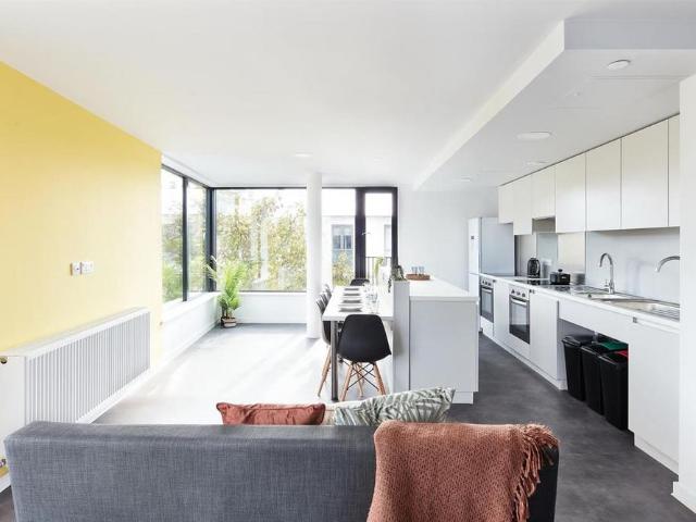1 bedroom in a flat share to rent