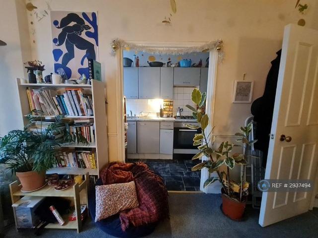 1 bedroom in a flat share to rent