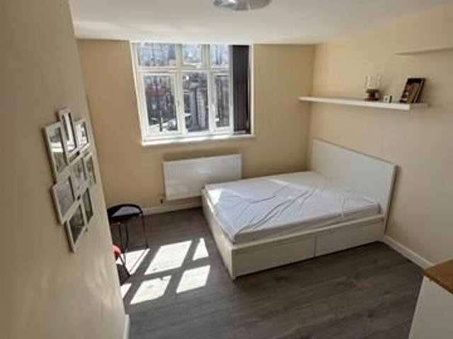 1 bedroom in a flat share to rent