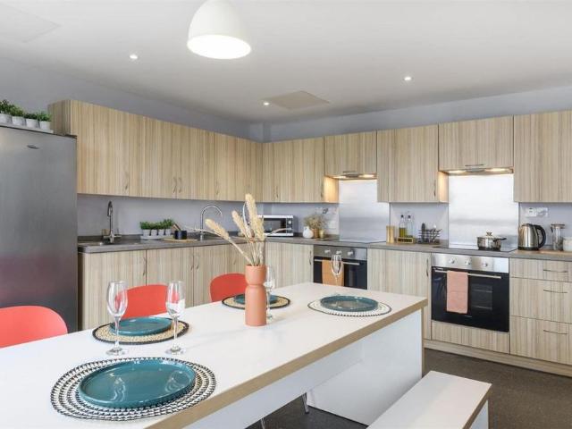 1 bedroom in a flat share to rent