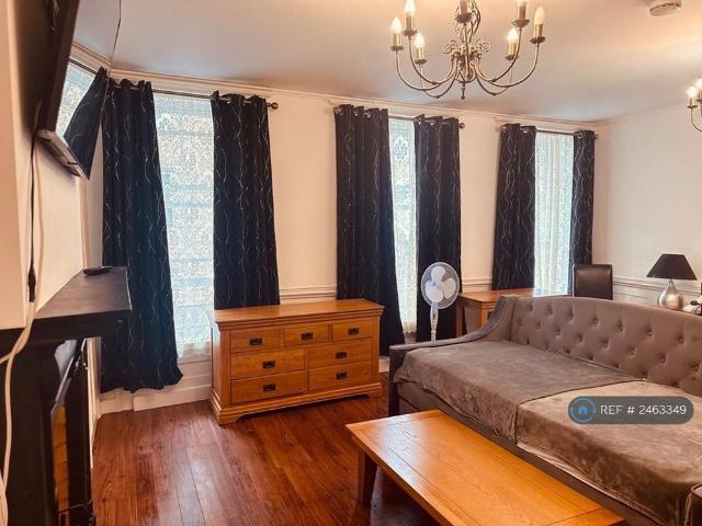 1 bedroom in a flat share to rent