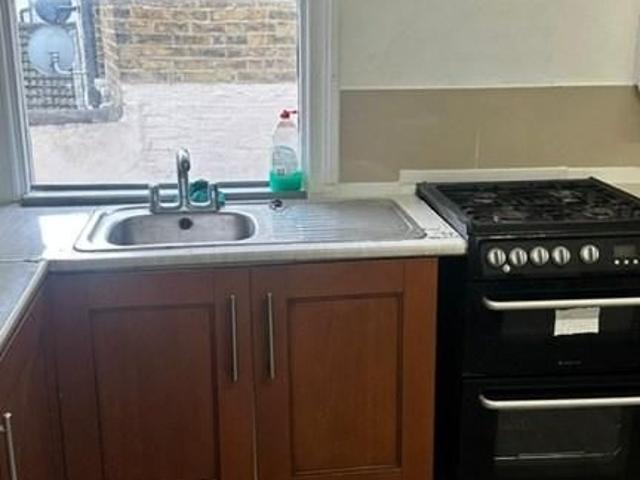 1 bedroom in a flat share to rent