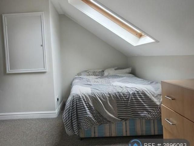 1 bedroom in a flat share to rent