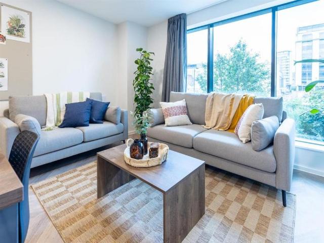 1 bedroom in a flat share to rent