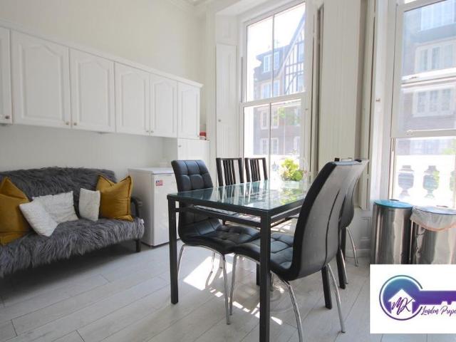 1 bedroom in a flat share to rent