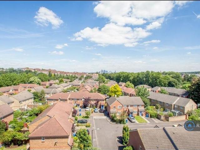 1 bedroom in a flat share to rent